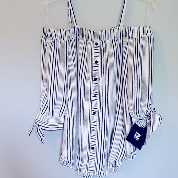 Iz Byer | Tops | Nwot Iz Byer Top | Poshmark